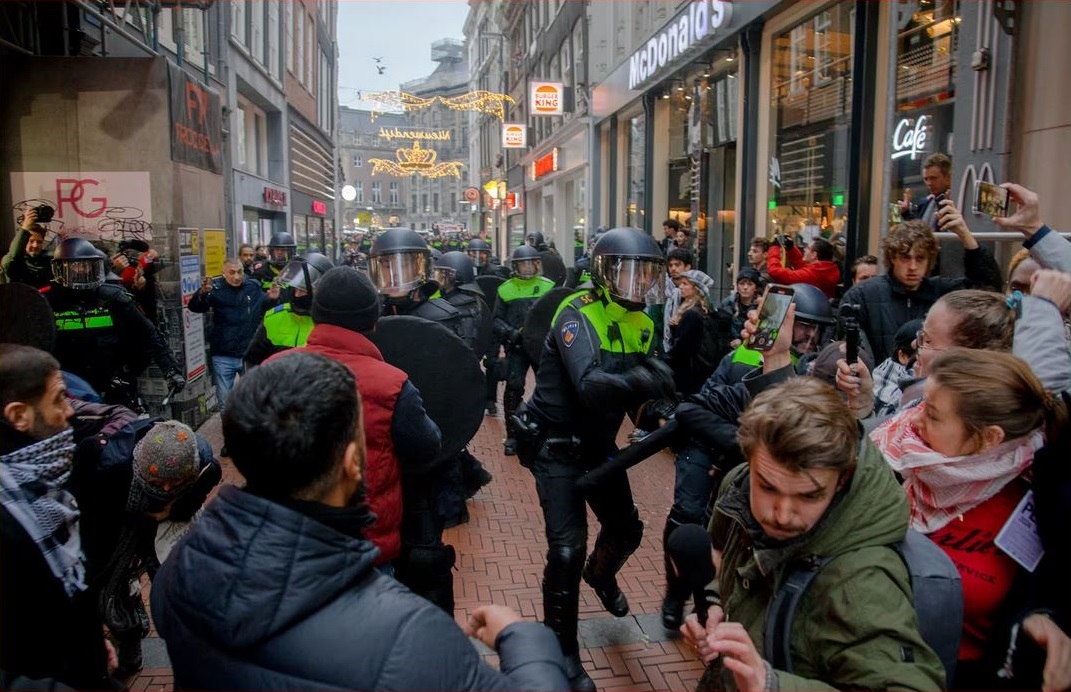 The 'Jew hunt' in Amsterdam was no anomaly :: Jeff Jacoby