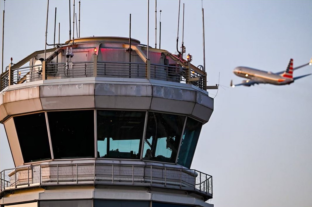 Canada fixed its air traffic control decades ago. Why can't America ...